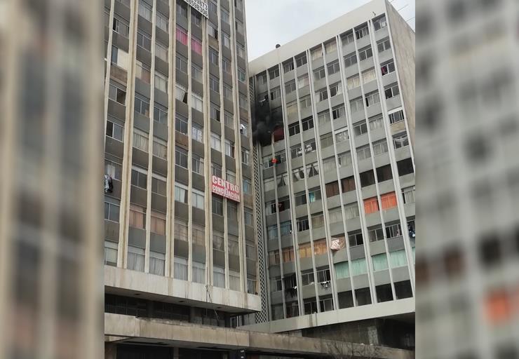 Centro de Lima: Se registra un incendio en edificio en la Av. Abancay - Exitosa Noticias