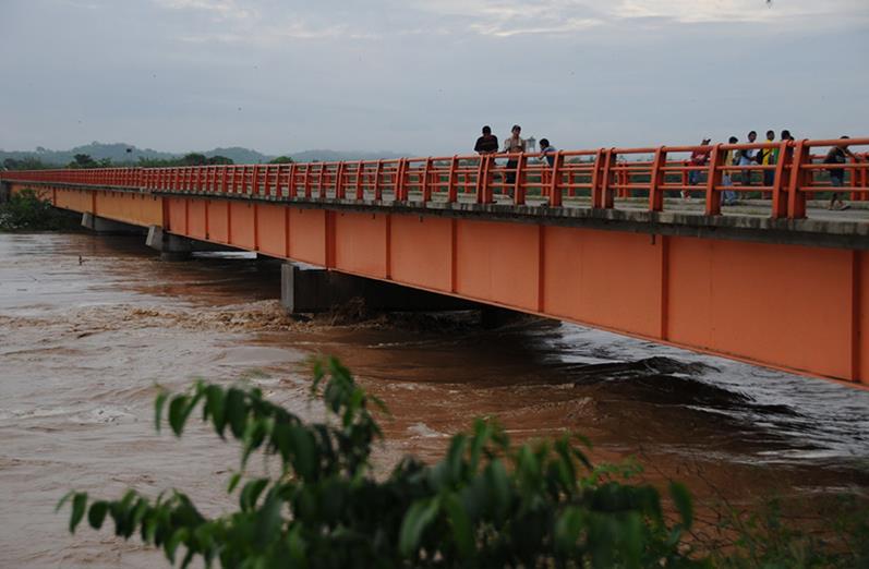 Emergencia nacional: Alerta Roja por crecida del río Tumbes - Exitosa ...