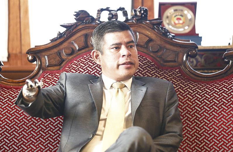Fuerza Popular no descarta retorno de Kenji al partido - Exitosa Noticias