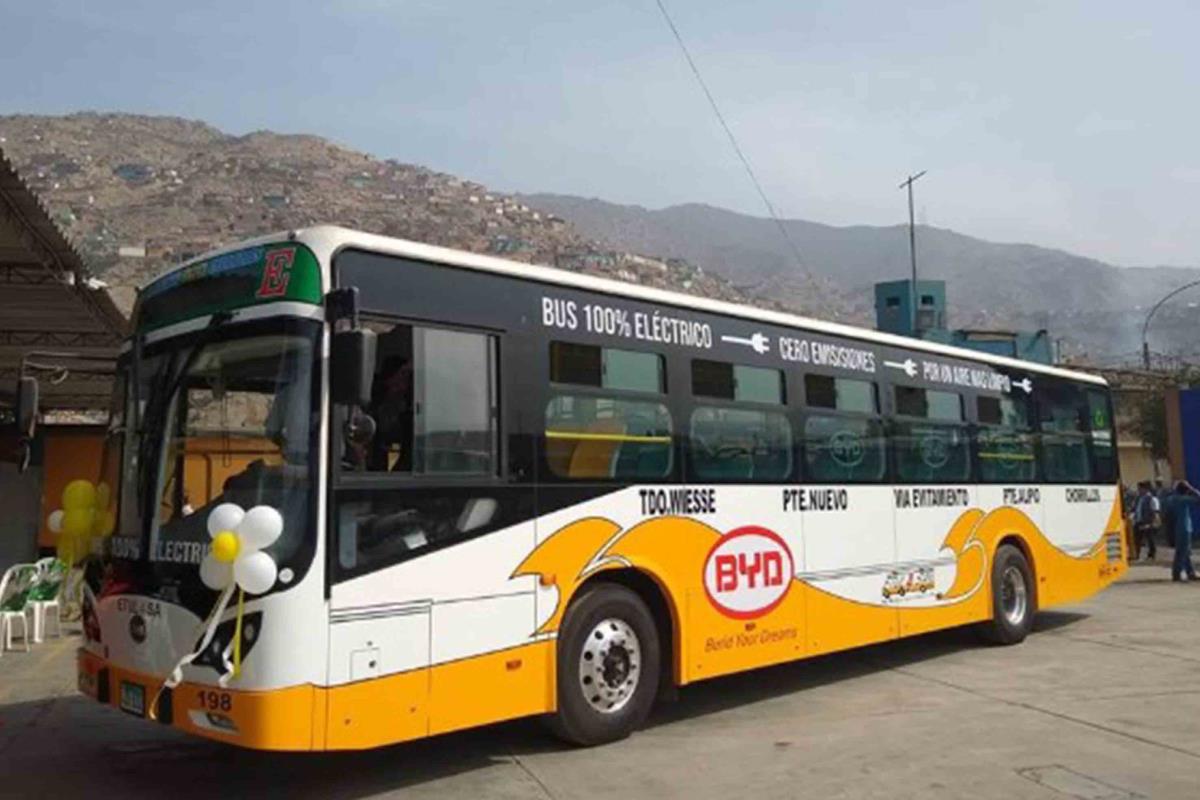 Lanzan el primer bus eléctrico con ruta de San Juan de Lurigancho a ...