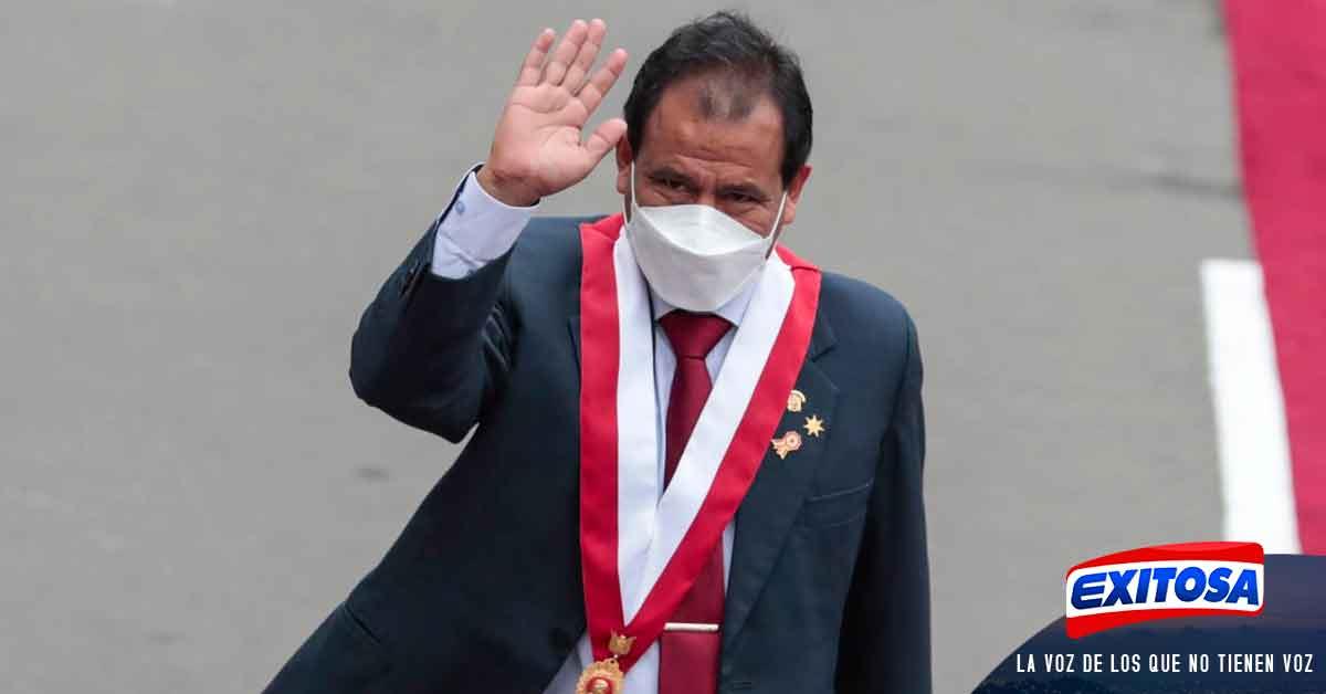 Edgar Tello justifica gastos de instalación: "Norma establece que todos ...