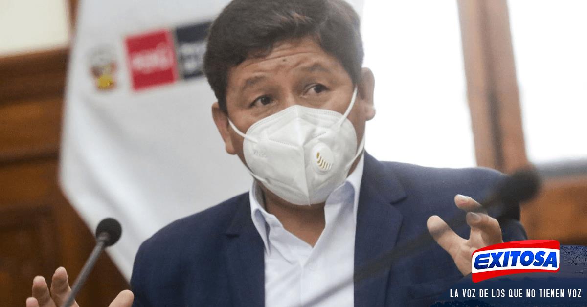 Fernando Vivas: "Hemos tenido a un premier que actuó como mono con ...