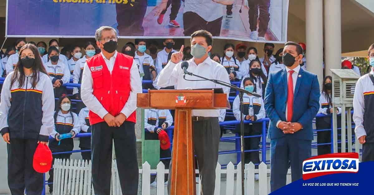 Presidente Pedro Castillo Asegura Que Las Clases Presenciales Ya Se
