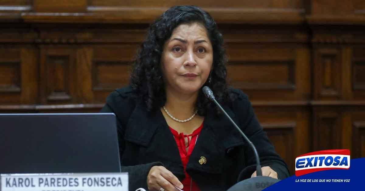 Karol Paredes: "Si tuviera que firmar 10 mil veces la moción de ...