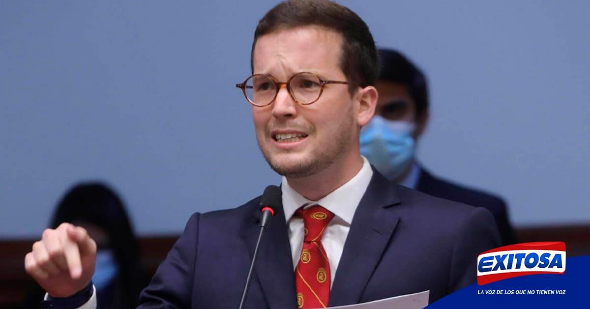 Alejandro Cavero: "El Perú debe romper relaciones, cerrar la frontera ...