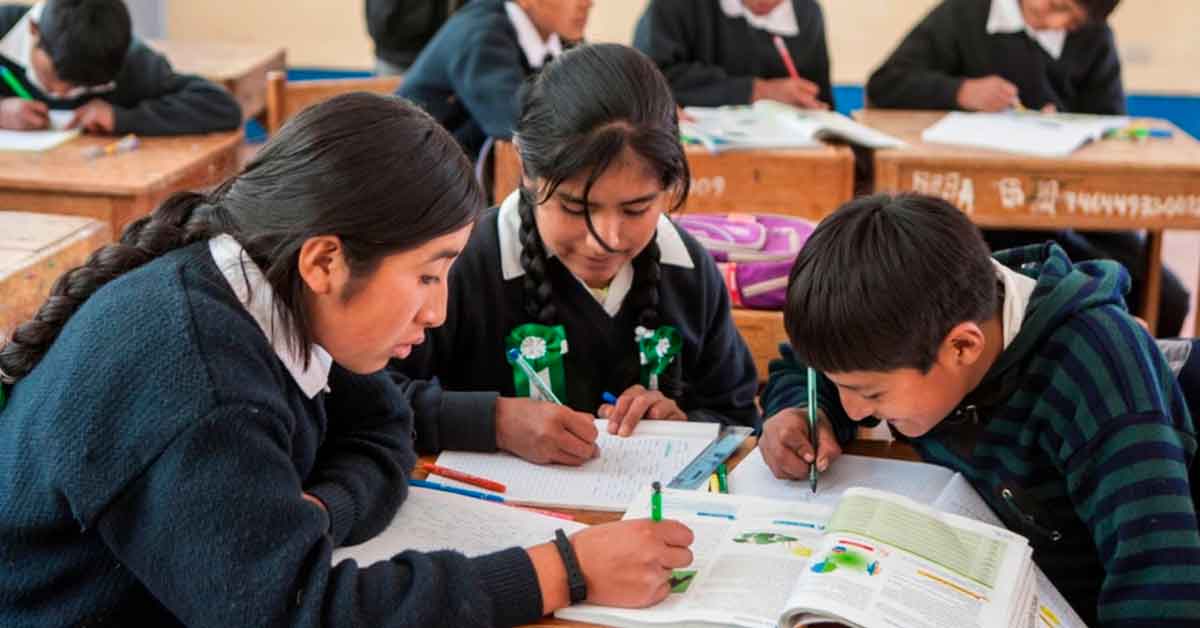 "500 mil estudiantes abandonaron la escuela en Lima Metropolitana ...