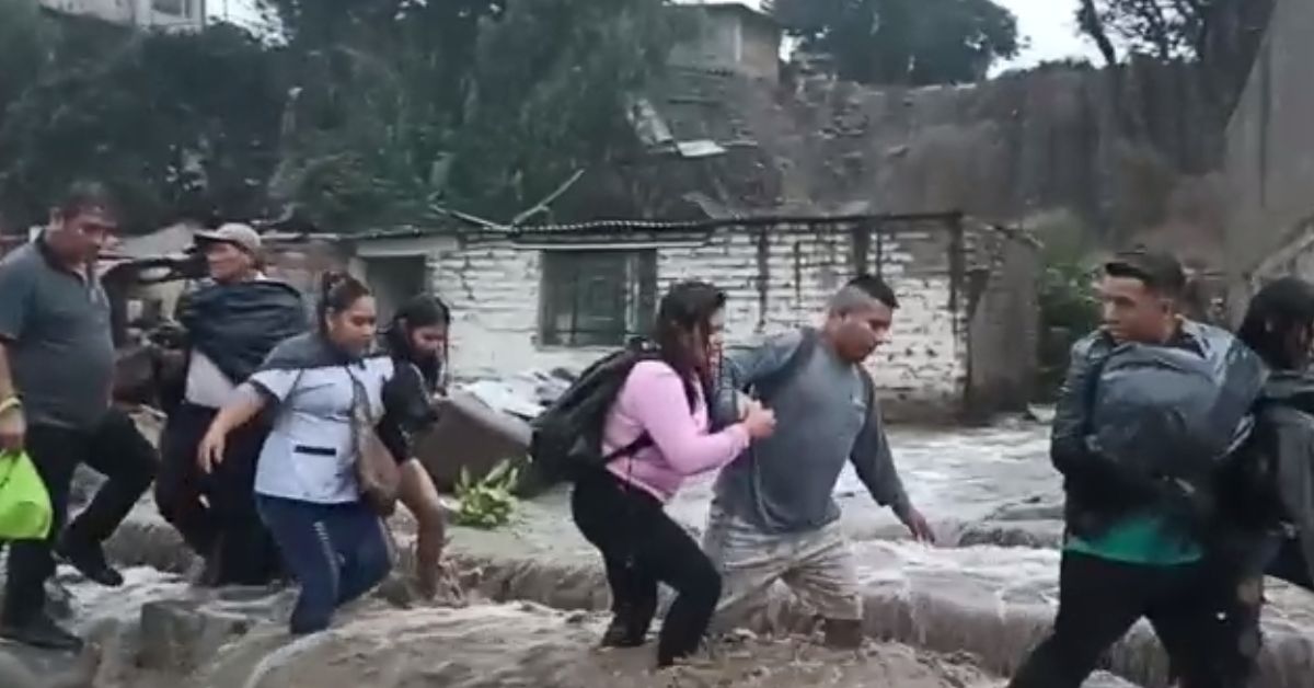 Chaclacayo: Tres viviendas quedaron destruidas debido a caída de huayco
