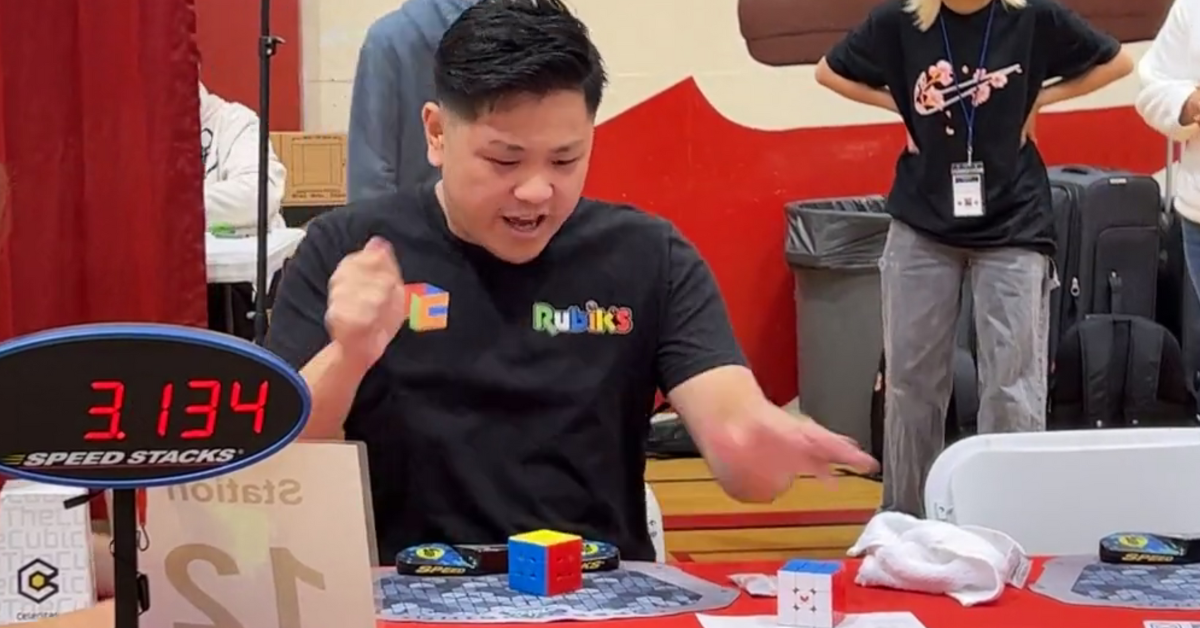 ¡En casi 3 segundos! Joven con autismo rompe el récord mundial de cubo de Rubik - Exitosa Noticias