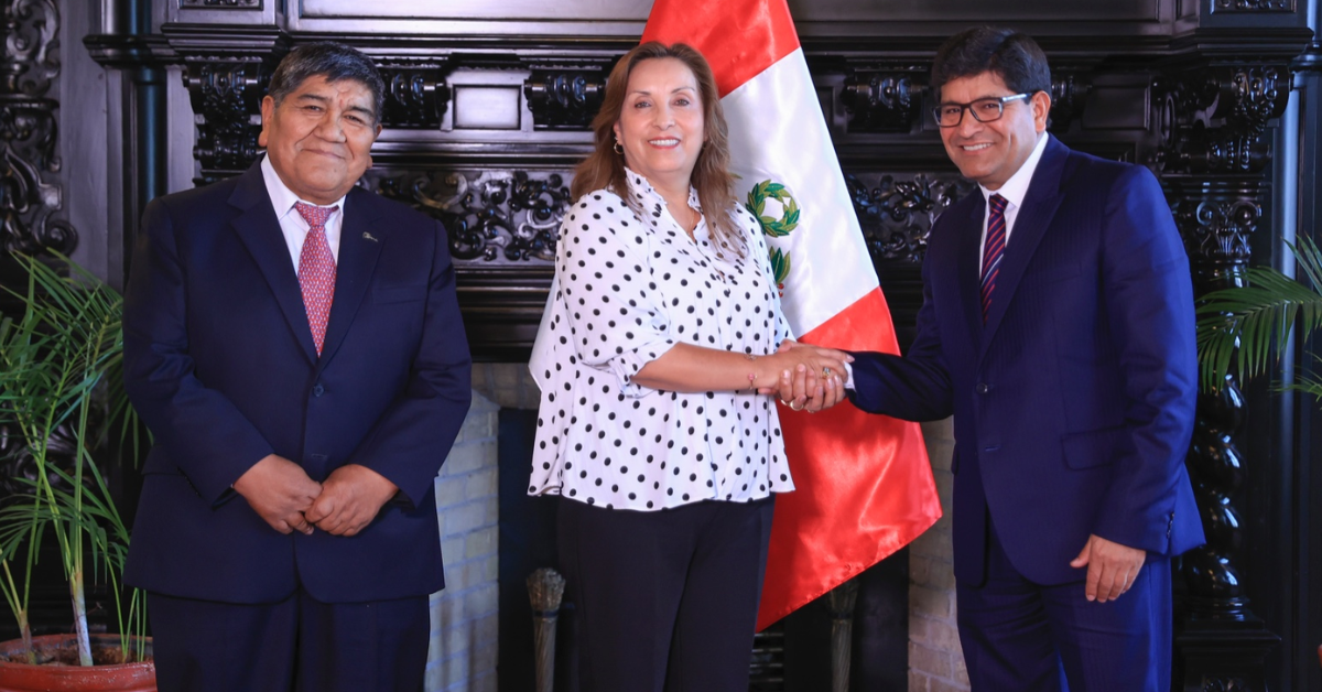 Dina Boluarte sostuvo reunión con gobernador regional de Arequipa para destrabar diversos ...