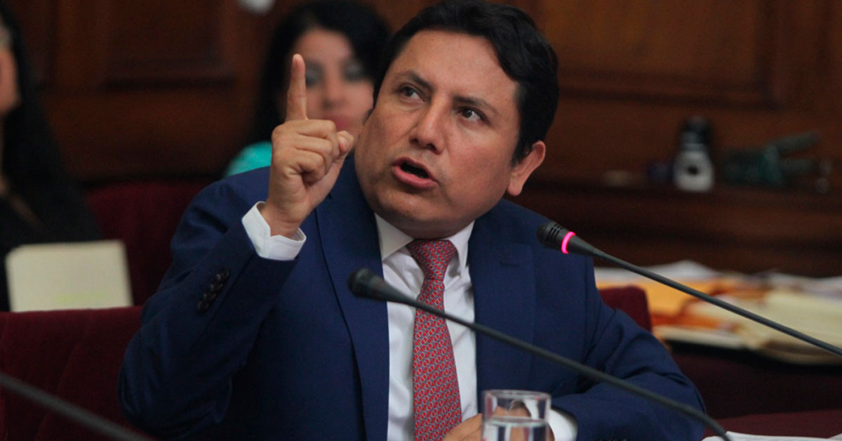 "Ni salen a sus conos": Elías Rodríguez arremete contra congresistas ...