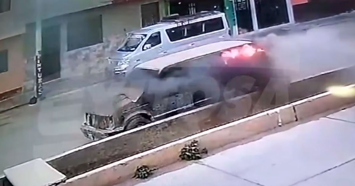 Cámara capta preciso instante en que mujer es quemada en un auto: PNP ...