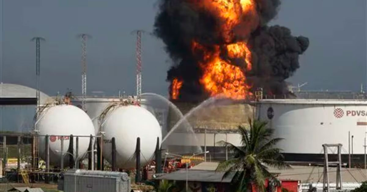 ¡Trágico! Terrible explosión y voraz incendio en terminal petrolera ...