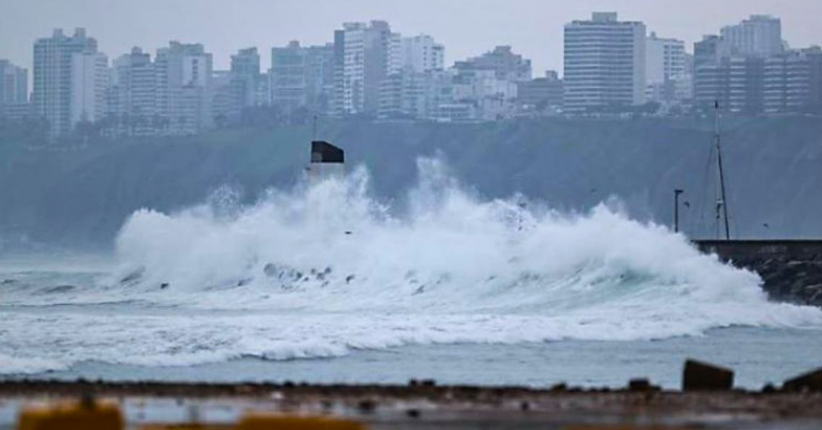 Marina de Guerra anuncia FUERTES OLEAJES con olas de hasta tres veces ...
