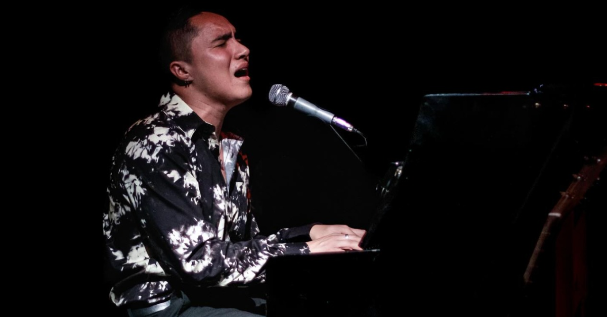 Johnny Lau está de regreso y presenta su último trabajo: "En un millón ...