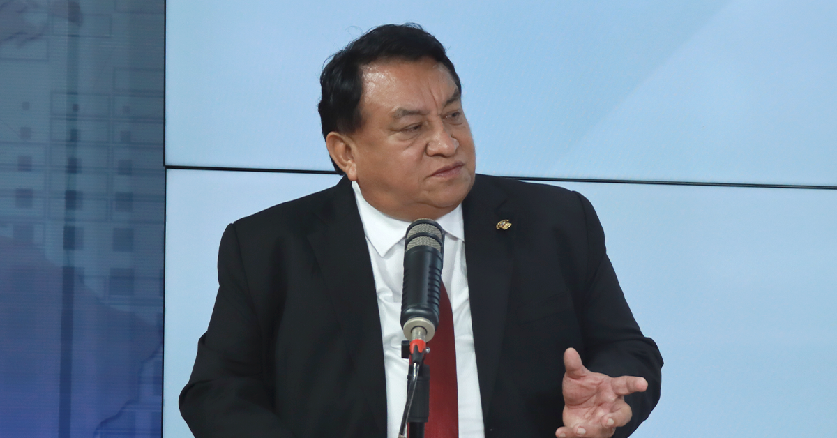 José Luna rechaza dictamen que admite campaña política en Semana de ...