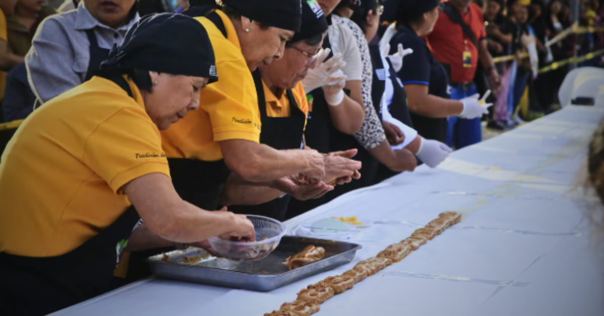 Ica celebra su 462.º aniversario con una chocoteja gigante de 100 ...