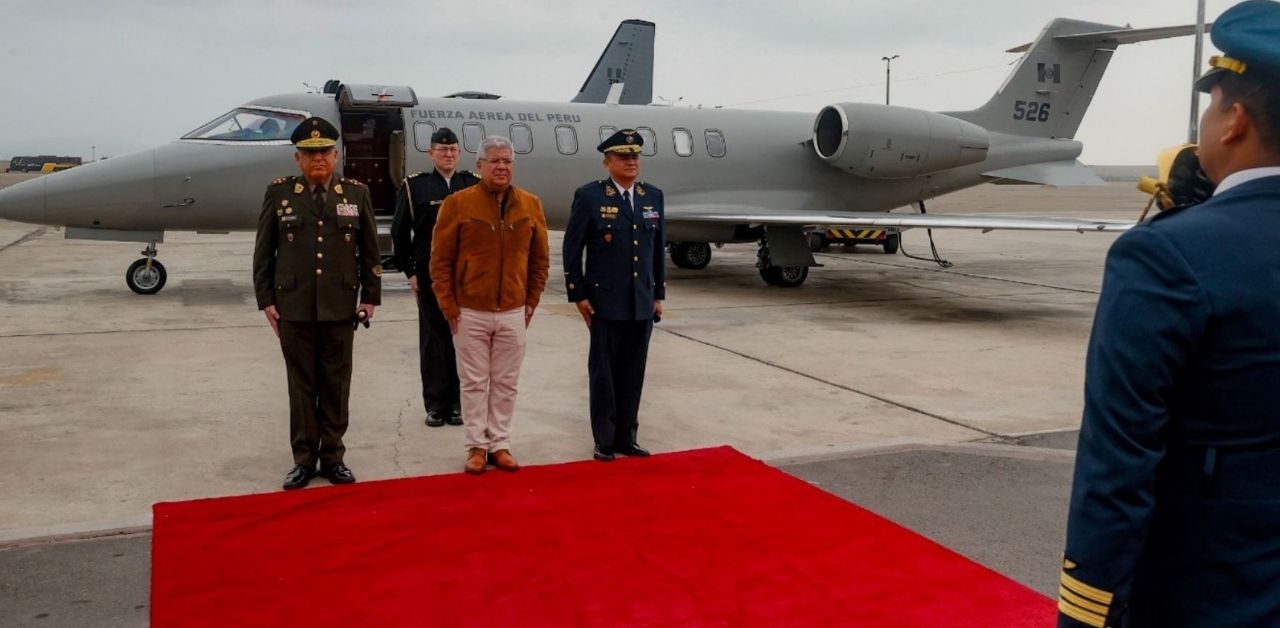 Walter Astudillo: Ministro de Defensa viaja a Bolivia para participar ...