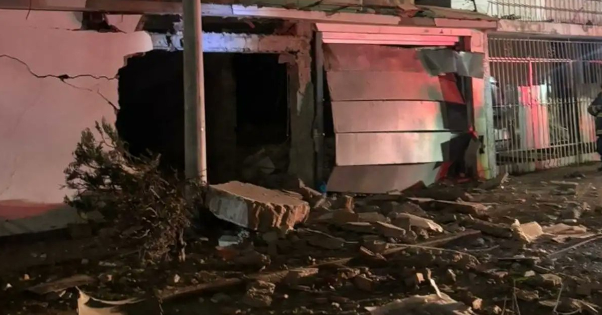 Terror en Trujillo: Explosión de dinamita en Las Quintanas deja una vivienda de cuatro pisos en ...